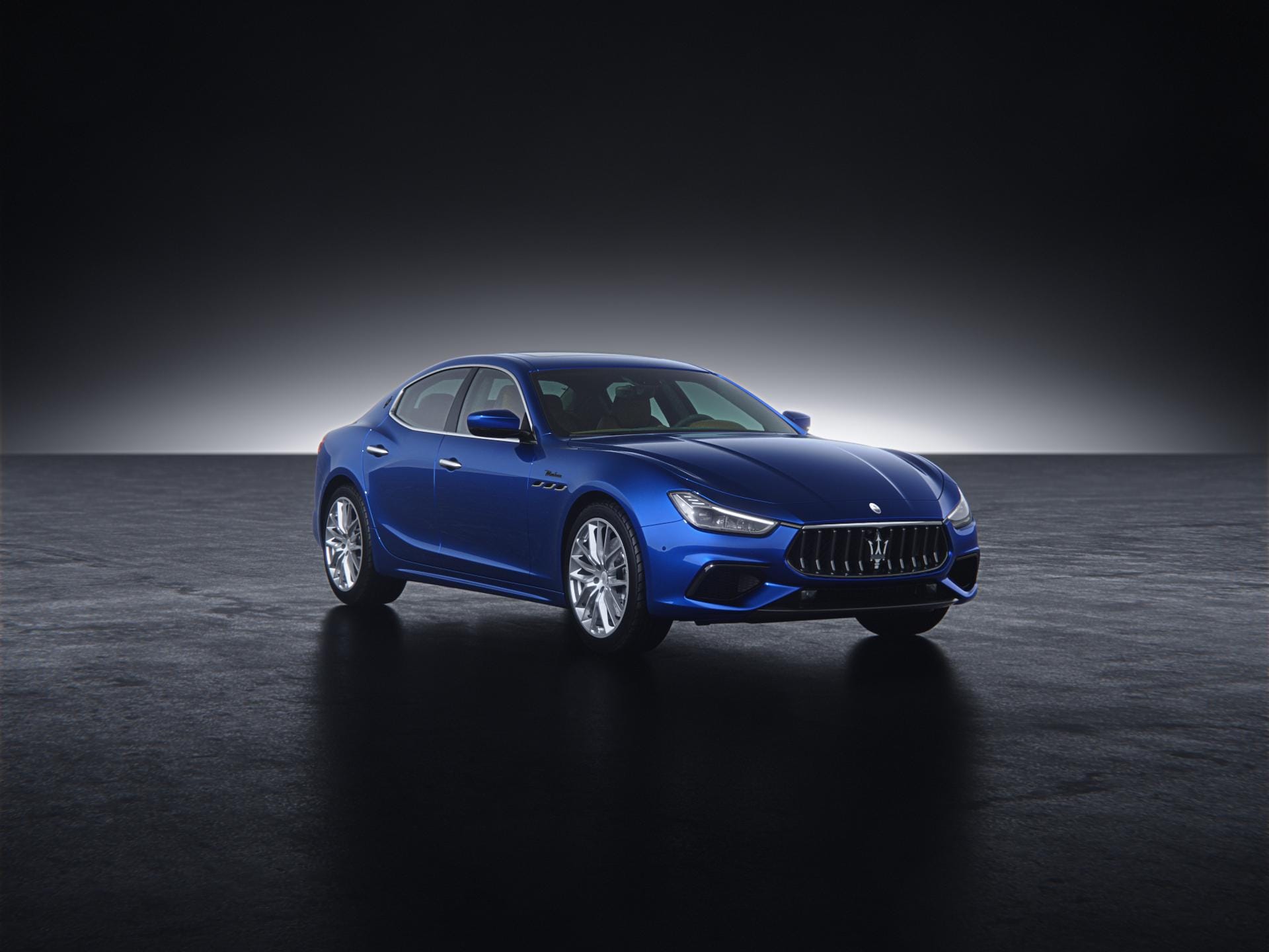 Maserati Ghibli: Price, Image, Colors, Reviews & Rating